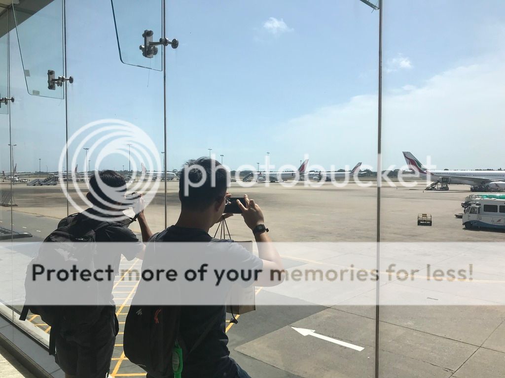 EMIRATES EK348 [Colombo - Singapore] - Unprofessional crew? - Airliners.net